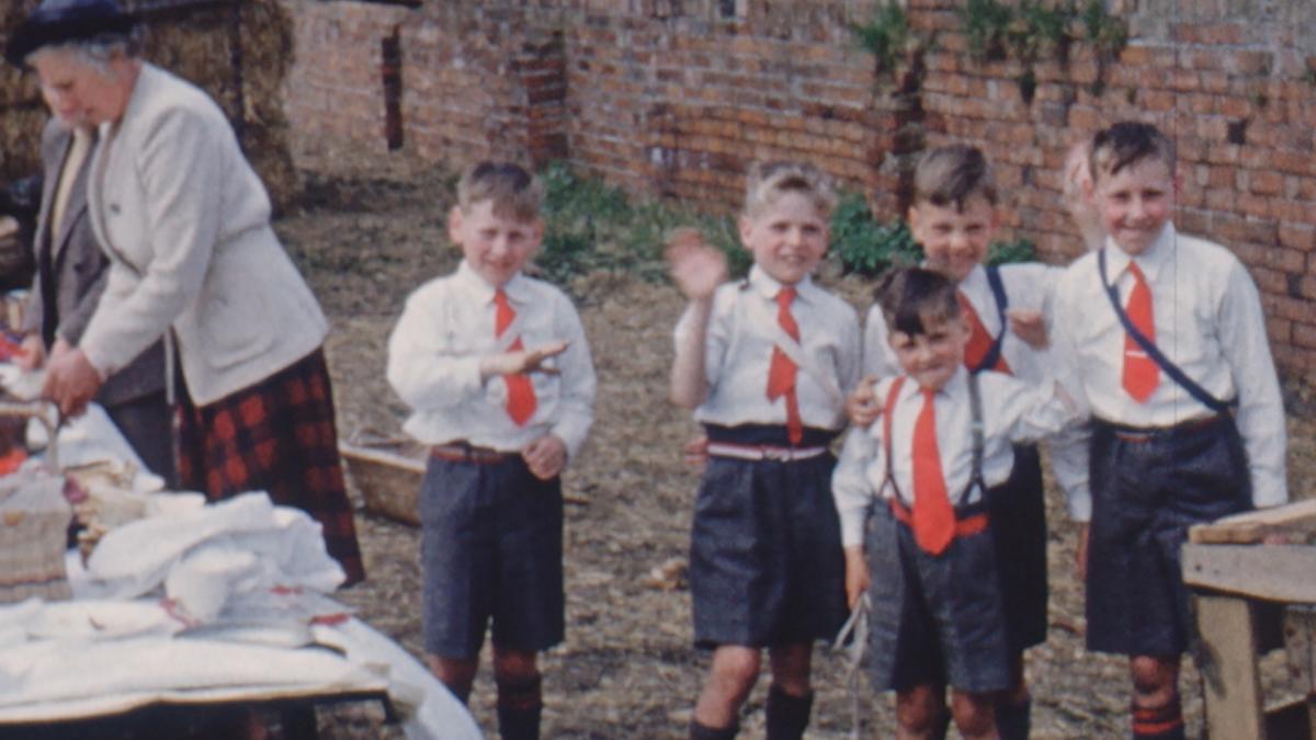 Watch Wyre Piddle Pageant Coronation Pageant 1953 online - BFI Player