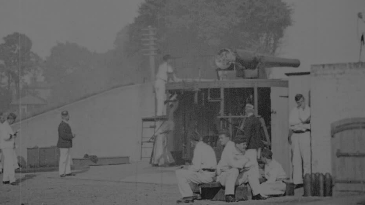 Watch Handling and Firing Fort Guns online - BFI Player