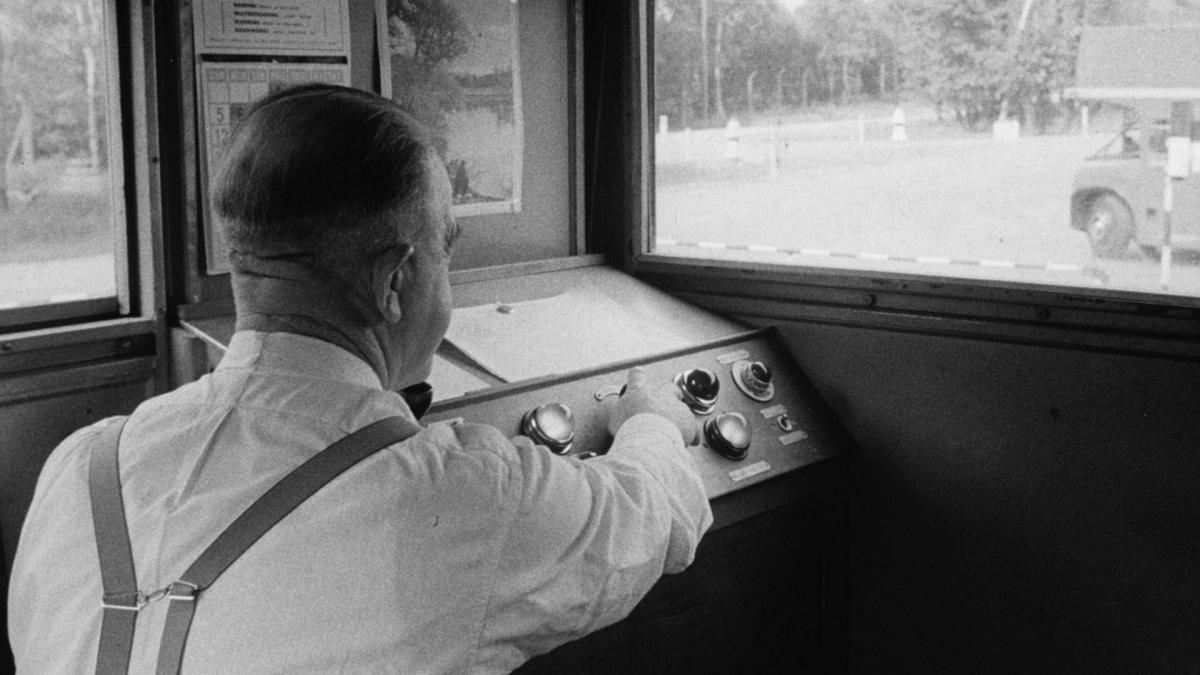 Watch Testing of Prototype Routemaster Bus, 1955 online - BFI Player