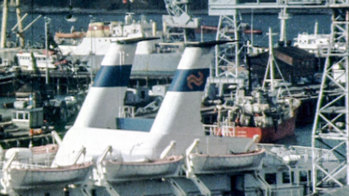 Watch Large Freighter is being Built at Appledore Shipyard online - BFI ...