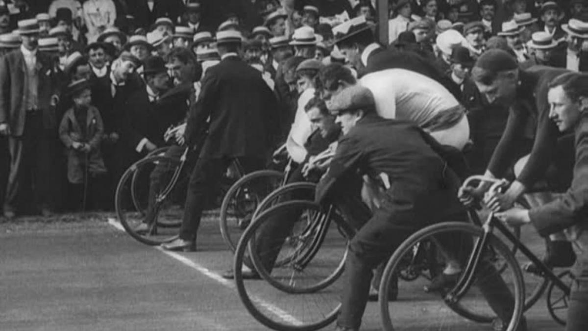 Watch Newcastle Rag Race online - BFI Player