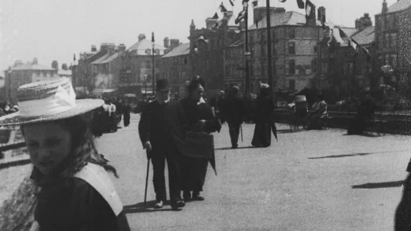 Watch Panoramic View of the Morecambe Sea Front (1901) online - BFI Player