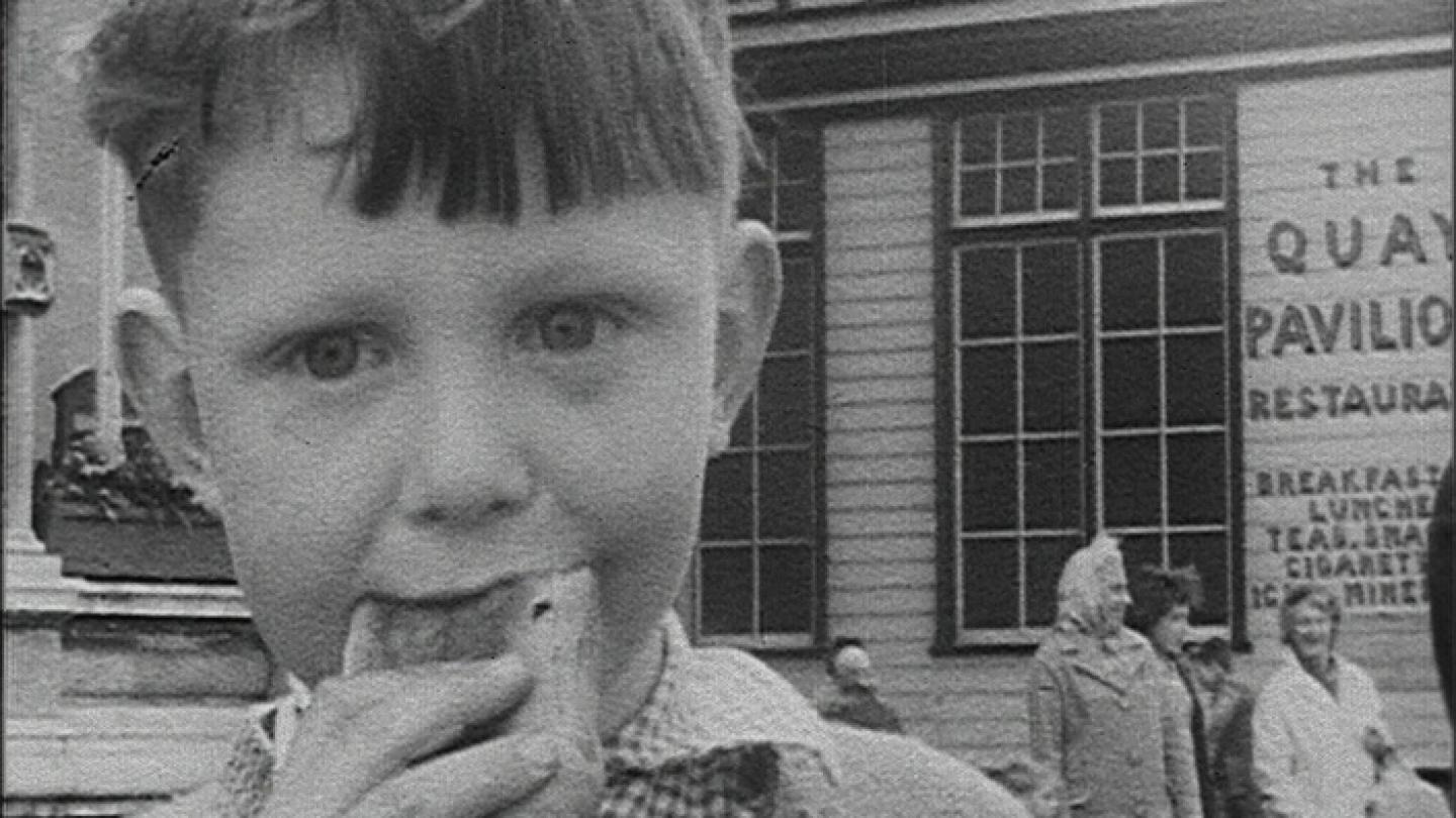 Watch Harwich Mayor Making and Kitchel Throwing online - BFI Player