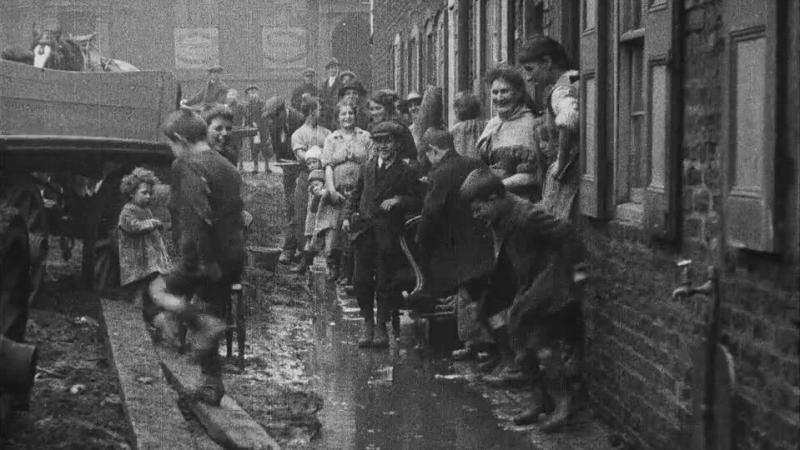 Watch To Hull and Back online - BFI Player