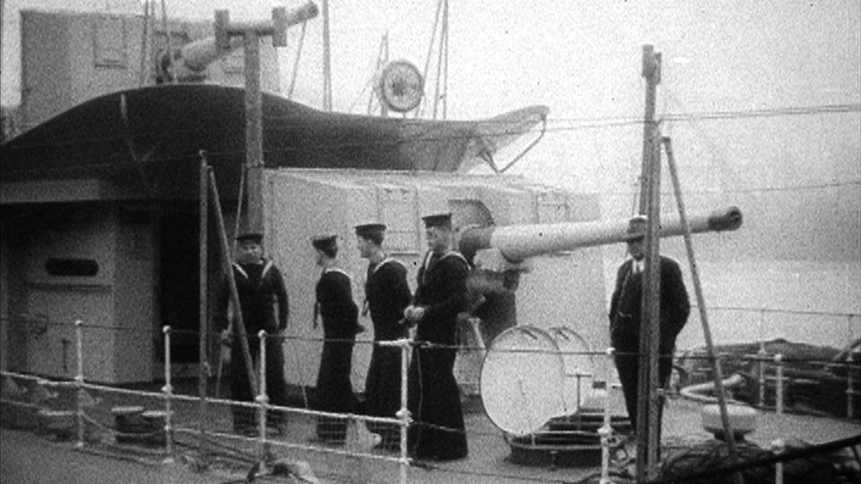 Watch Oil Tanker Wellfield; HMS Bulldog Torpedo Boat Destroyer online ...