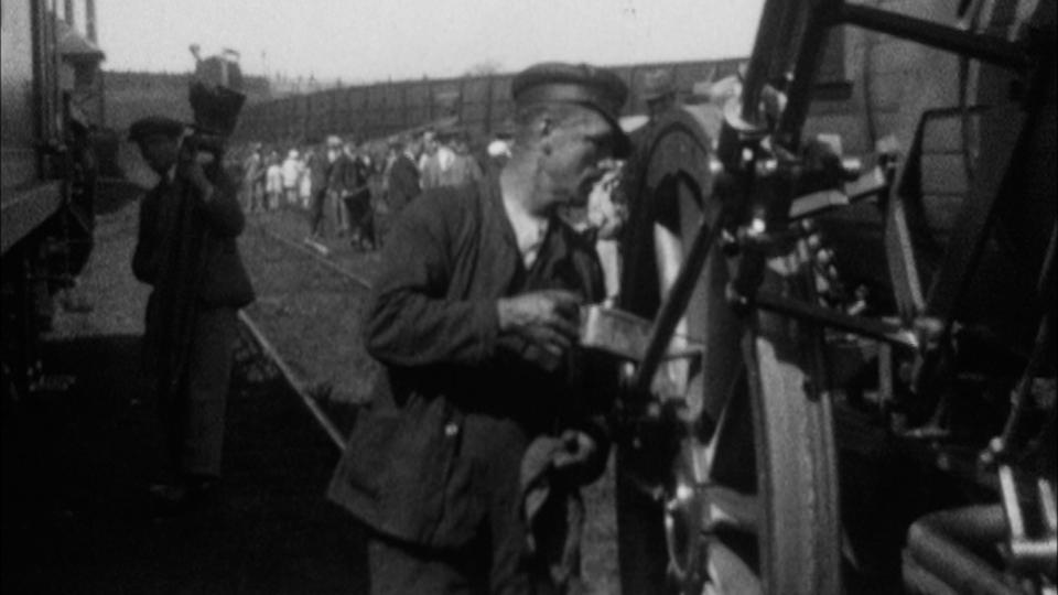 Watch John Betjeman Goes by Train: King's Lynn to Hunstanton online ...