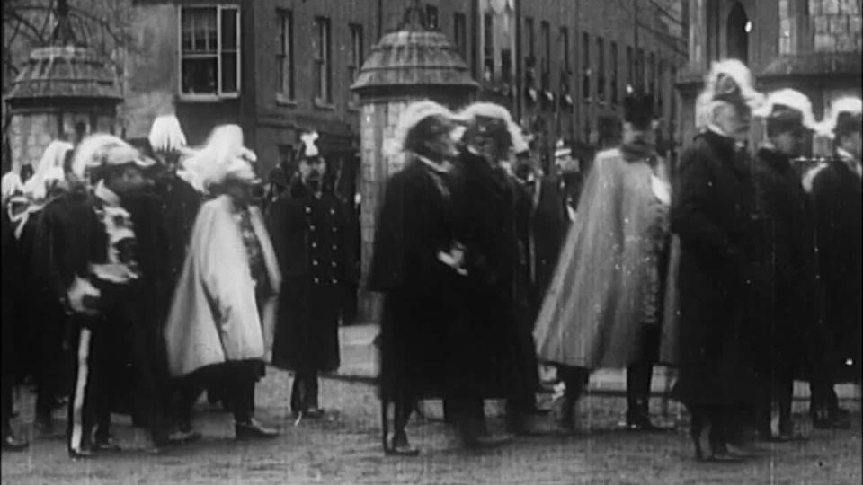 Watch Funeral of Queen Victoria: The Procession passing into Windsor ...